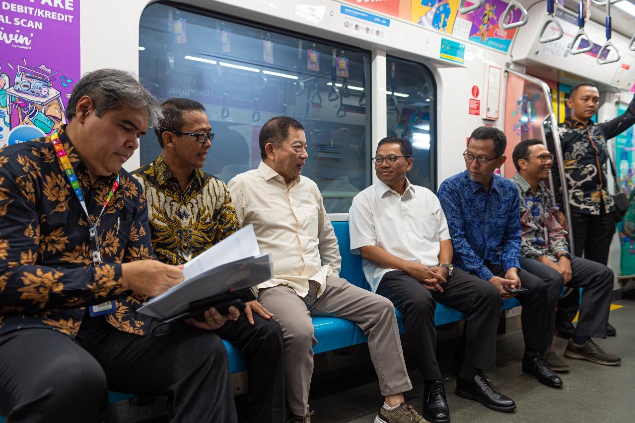 Bappenas Kampanyekan Ekonomi Hijau dan Kota Berkelanjutan di MRT Jakarta | MRT Jakarta